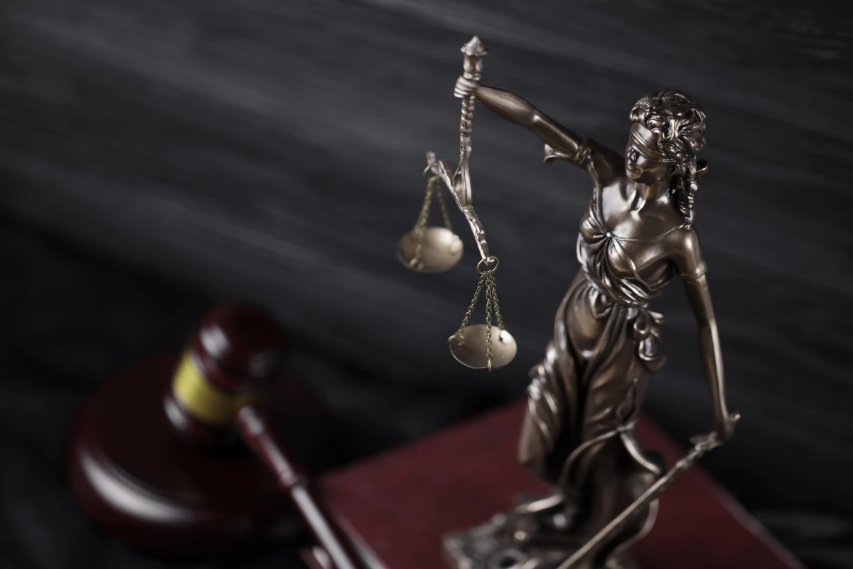 L'accès à la justice pour tous : un défi majeur pour l'État de droit ...